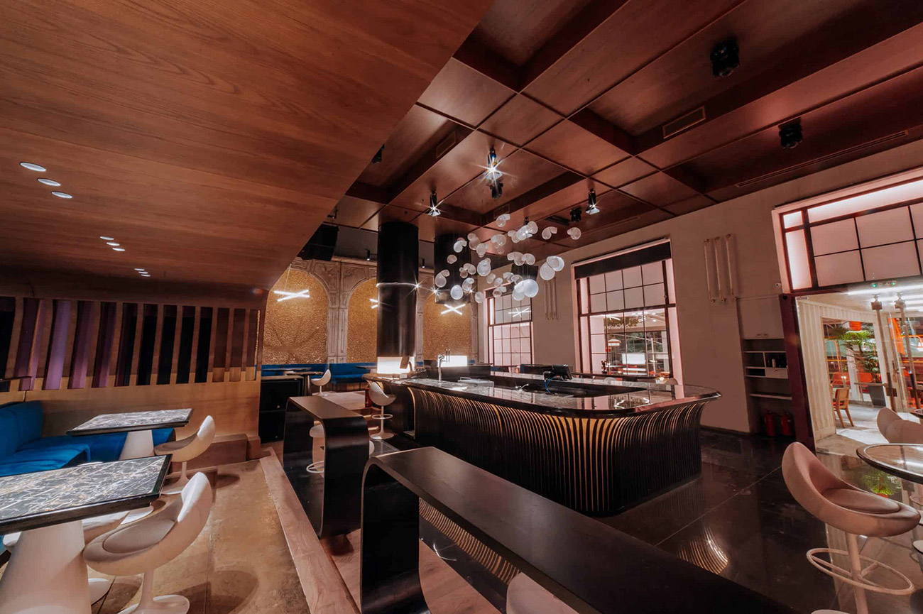 Opus Glyfada, cafe restaurant